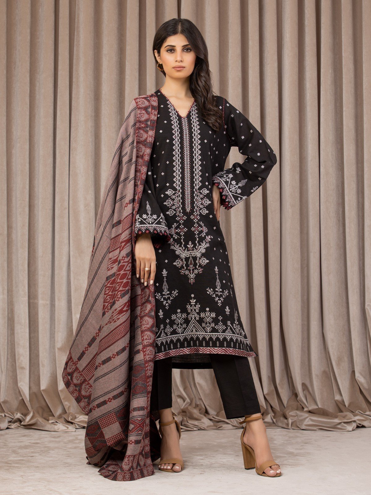 edenrobe Women's Black Unstitched 3PC Marina - EWU22V14-25052 – edenrobe Pakistan