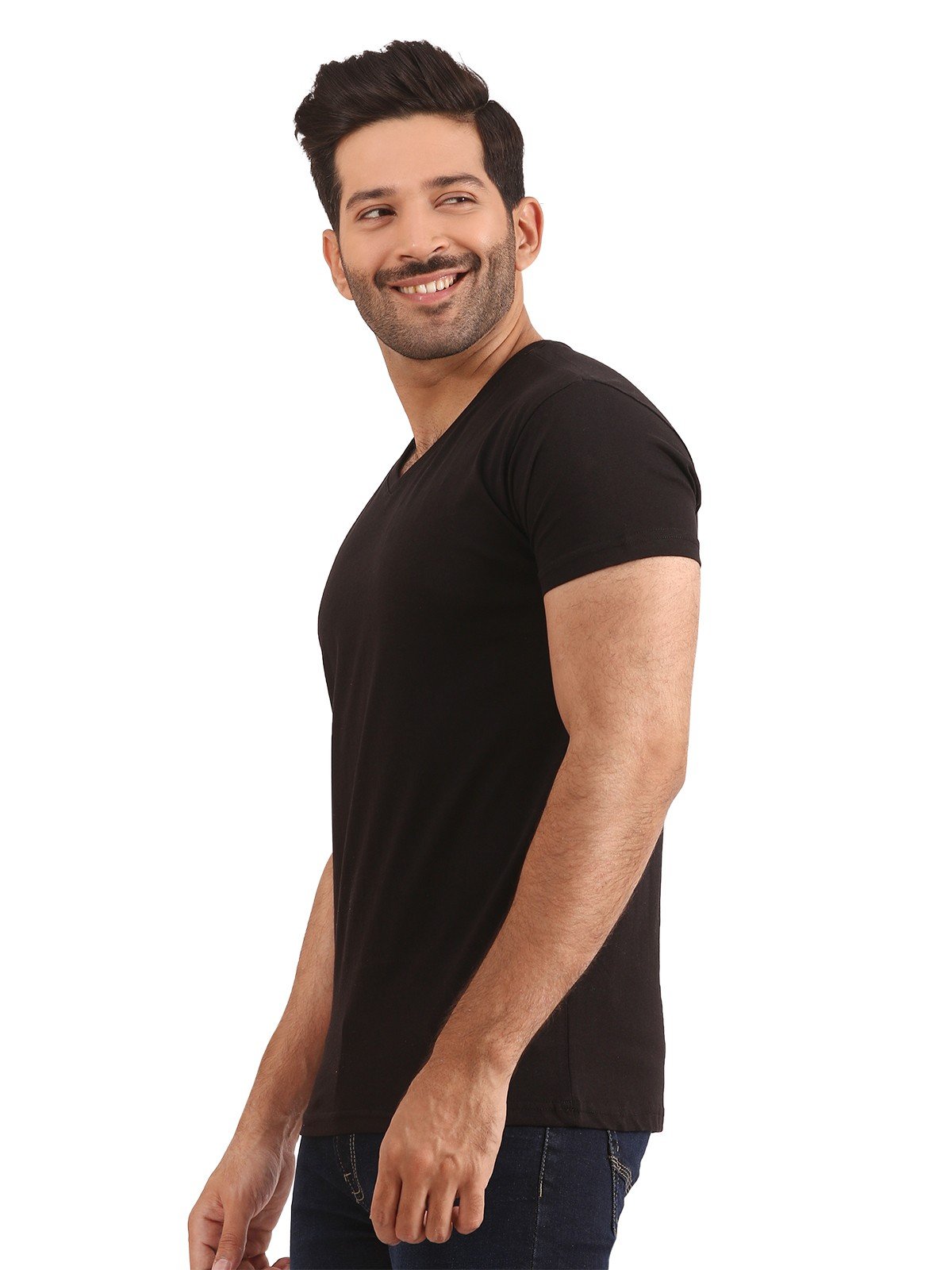 edenrobe Men's Black Basic Tee - EMTBT20-010 – edenrobe Pakistan