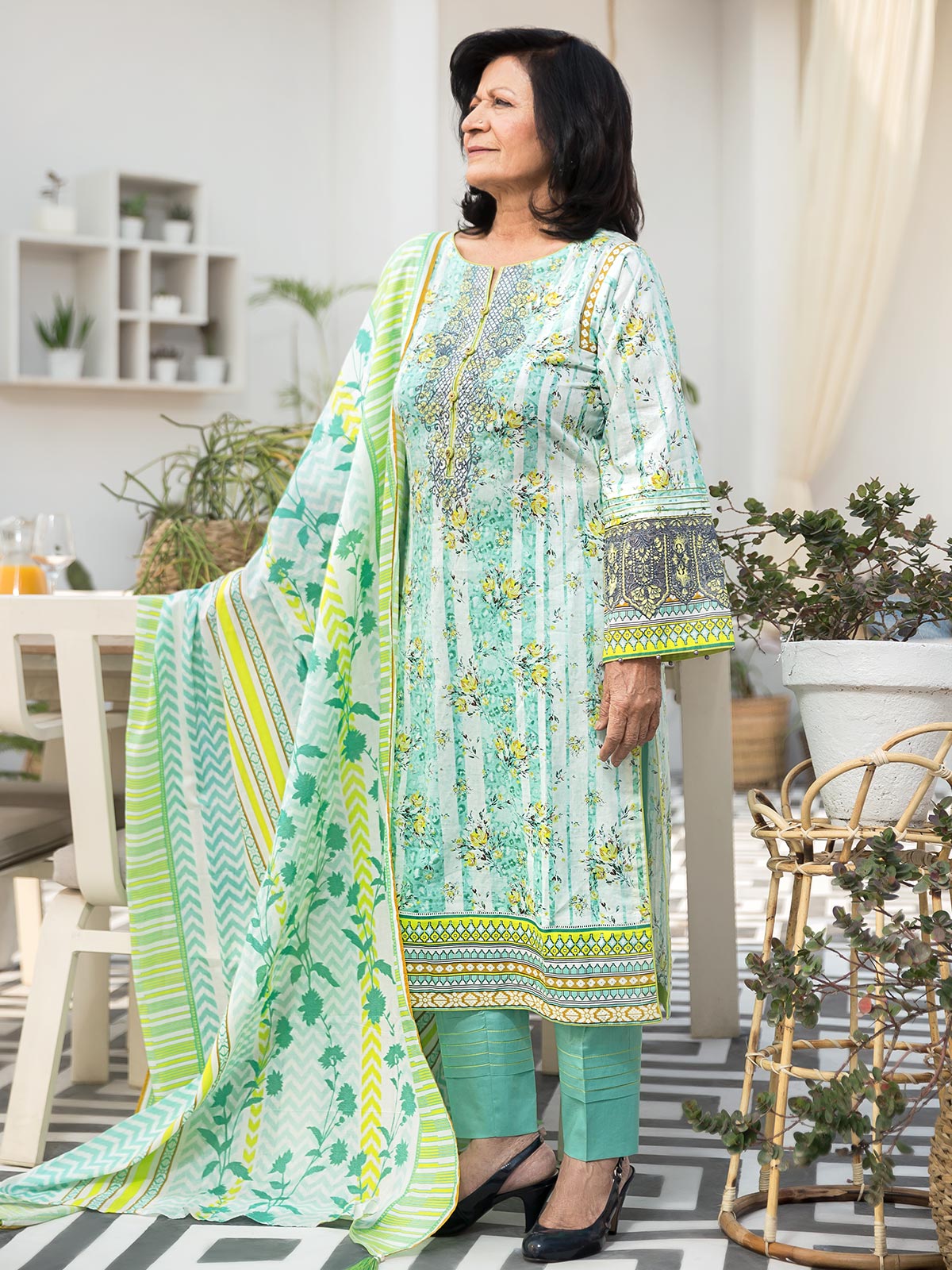 edenrobe Women's Green Unstitched 3PC - EWU20V1-19922 – edenrobe Pakistan