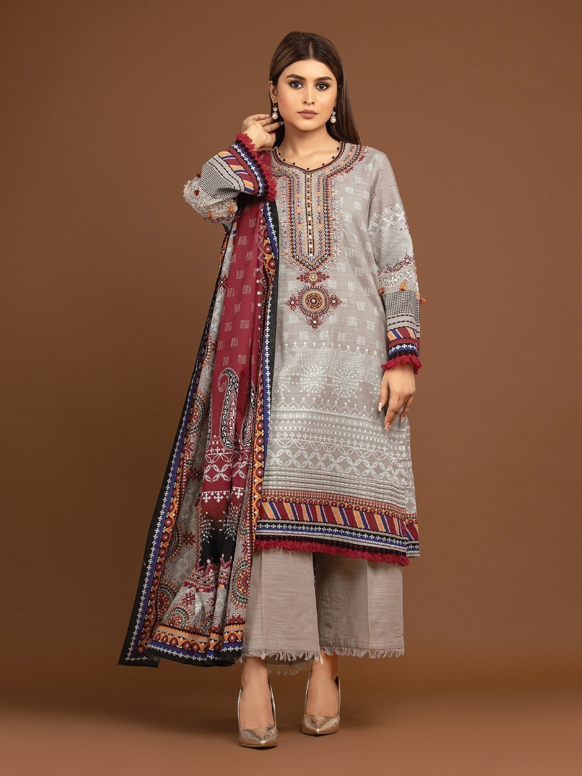 edenrobe Women's Light Beige Unstitched 3PC Khaddar - EWU22V11-25026 – edenrobe Pakistan