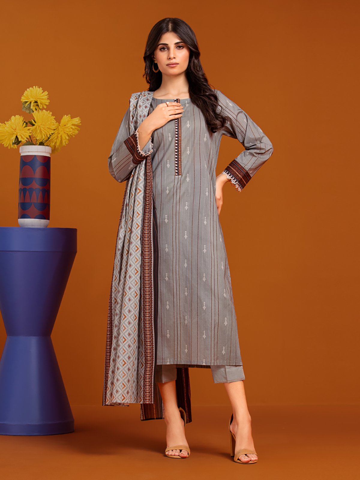 edenrobe Women's Grey Unstitched 3PC Khaddar - EWU23A3-27003-3P ...